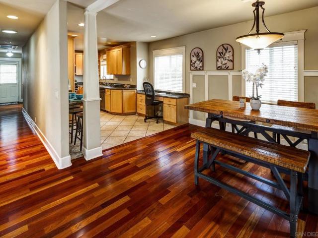 3135 39 Hawthorn