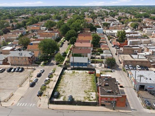 3135 3 W 51st St, Chicago, IL 60632