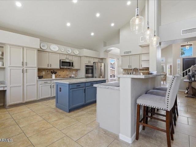 3136 e brookwood court
