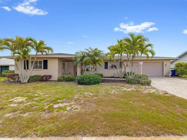 3136 Gulf Gate Dr, Sarasota, FL 34231