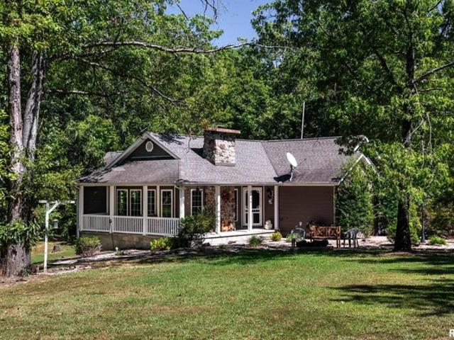 3136 Longhorn Dr, Carbondale, IL 62902