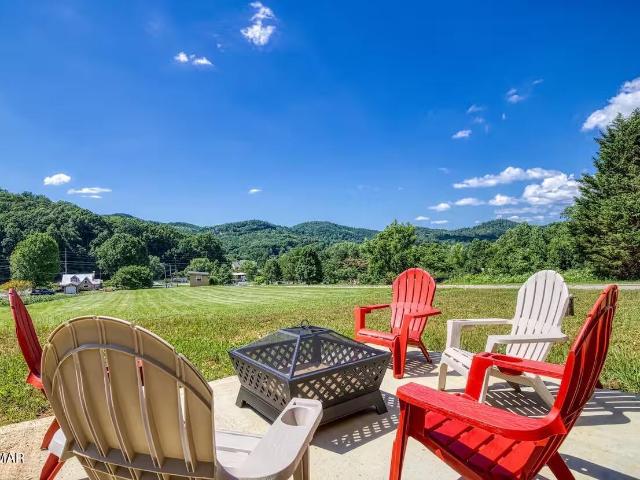 3136 Thomas Headrick Road