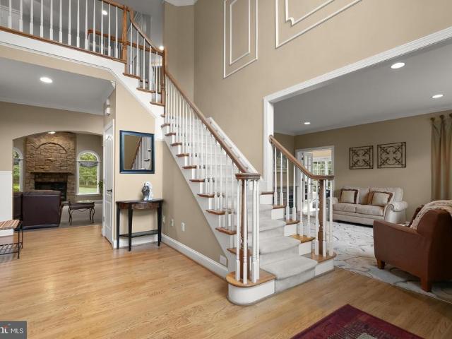 3137 Old Oak Drive