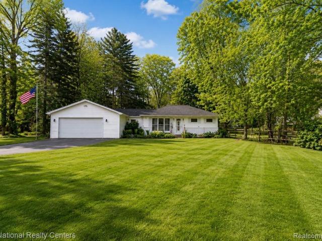 3137 Dean Road