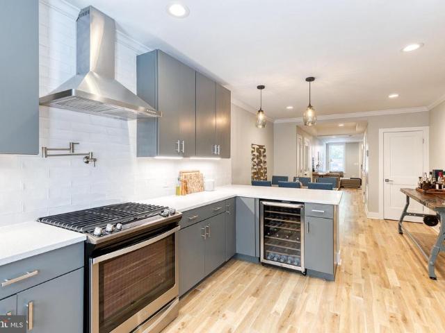 3137 Elliott Street