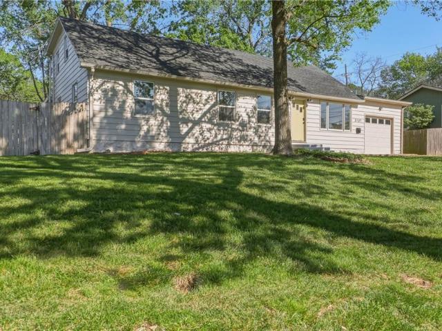 3137 S 9th Pl, Kansas City, KS 66103 | MLS #2615