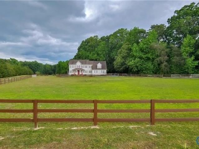 3137 Trenholm Rd, Powhatan, VA 23139