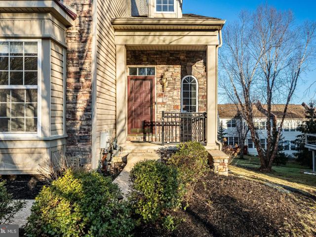 3137 Woods Edge Dr, Garnet Valley, PA 19060 | MLS #PADE2110 | Compass