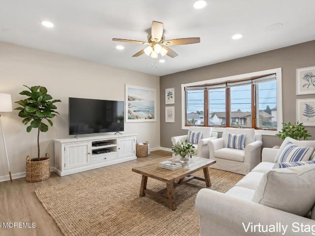 3138 Oceanic Drive
