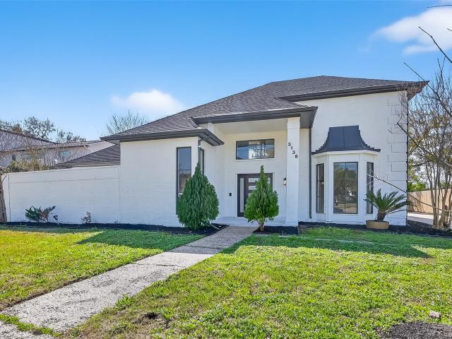 3138 Country Club Boulevard