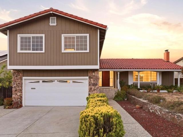 3138 LA Mesa Dr, San Carlos, CA 94070