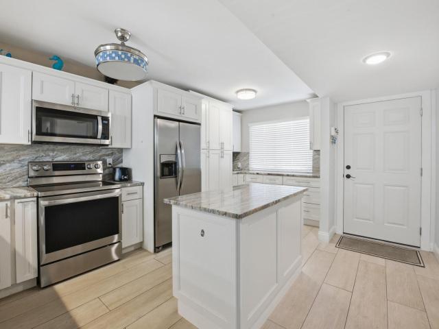 3138 Via Poinciana, Unit 306, Lake Worth, FL 33467 | MLS #B26017 | Compass