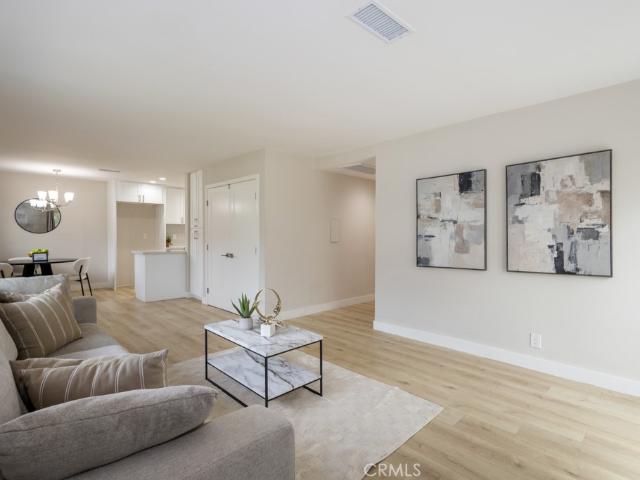3139 E Chapman 5A