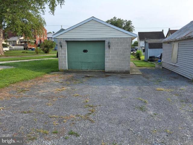 3139 E Lincoln Highway E