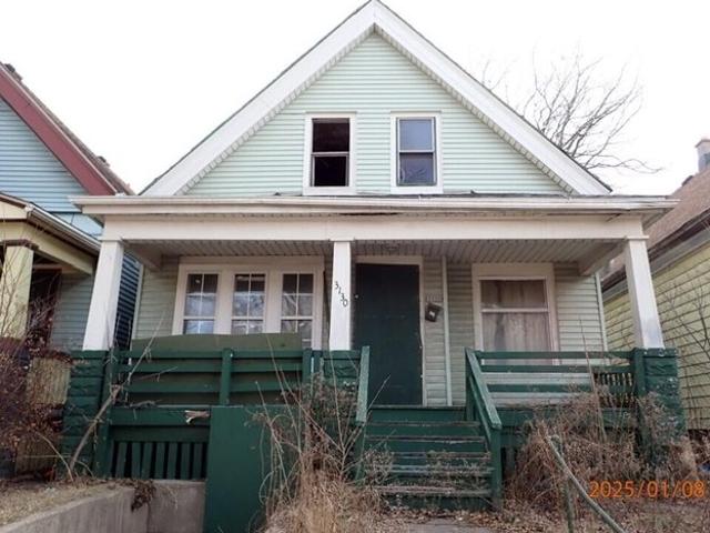 3130 N 33rd St, Milwaukee, WI 53216