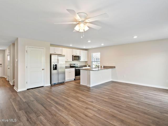 3130 Lobelia Lane # 1101