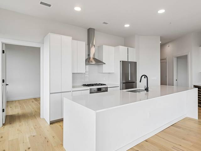 3130 Potomac Avenue # PH1