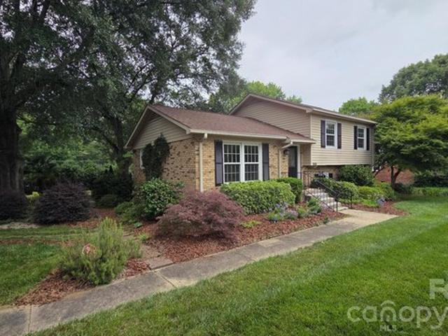 3130 Rea Rd, Charlotte, NC 28226