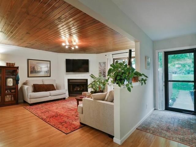 3130 Rivermill Dr Unit 2, Columbus, OH 43220