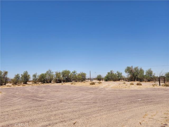 31312 Fort Cady Rd, Newberry Springs, CA 92365 | MLS #IG25156