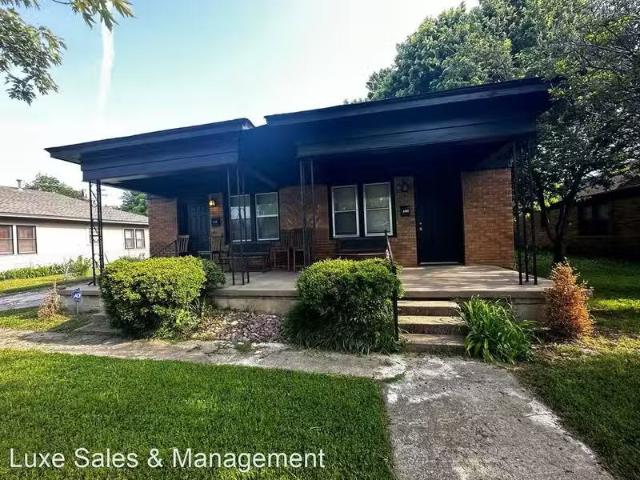 3131 NW 16th St 3131 Nw 16th St