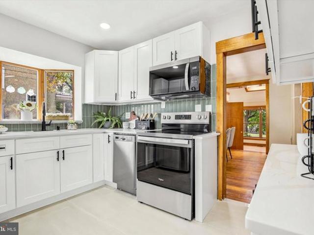 3131 Bedminster Rd, Ottsville, PA 18942