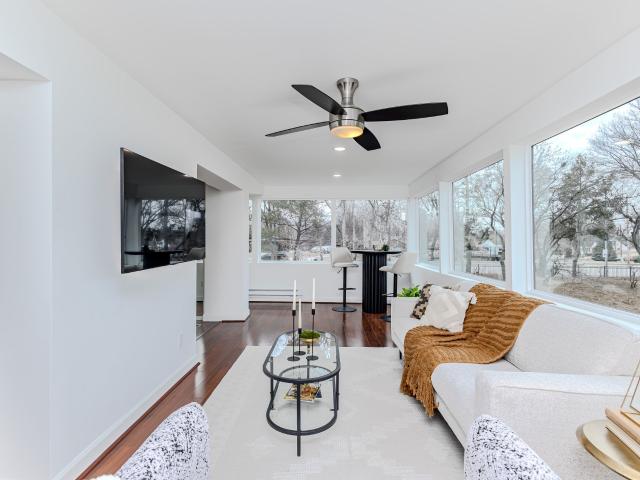 3131 Fleur Drive 208