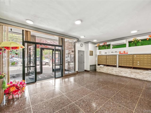 3131 Grand Concourse 2J
