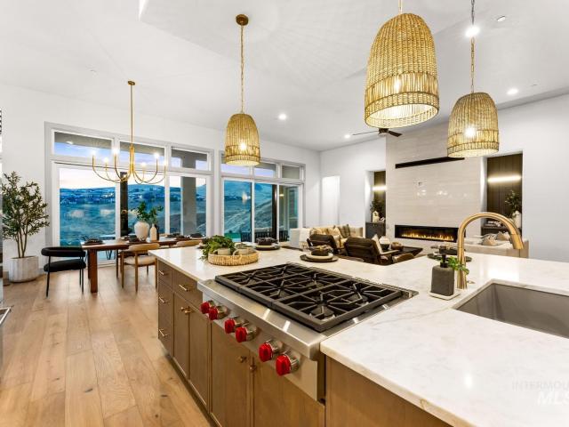 3131 S Glacier Lily Pl