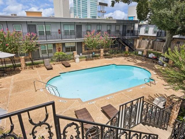 3131 Southwest Fwy Apt 46, Houston, TX 77098