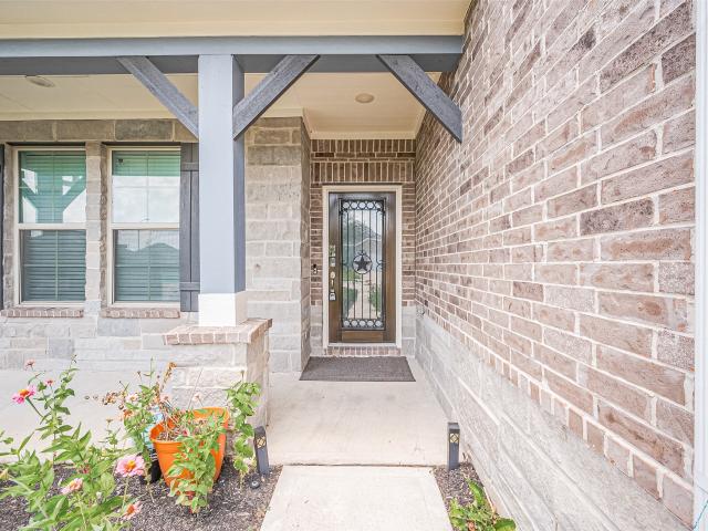 31326 Whitfield Court