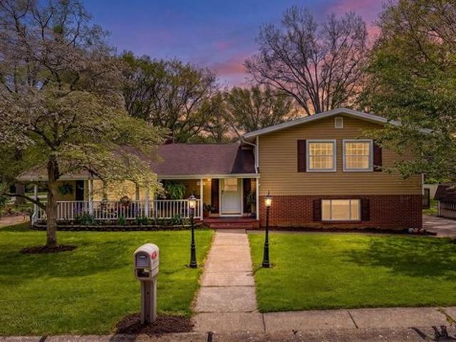 3132 Coy Dr, Fairlawn, OH 44333