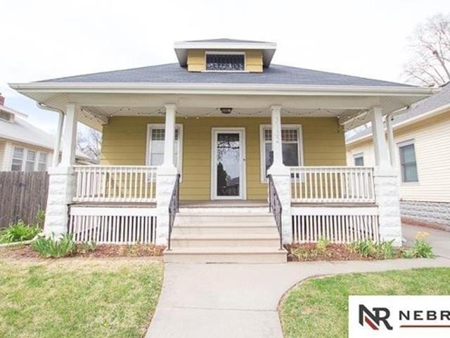 3132 F St, Lincoln, NE 68510