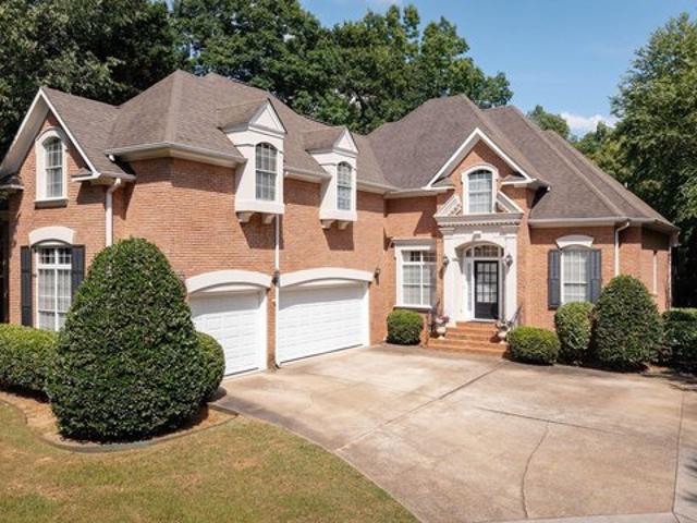 3132 Forest Shadows Dr, Chattanooga, TN 37421