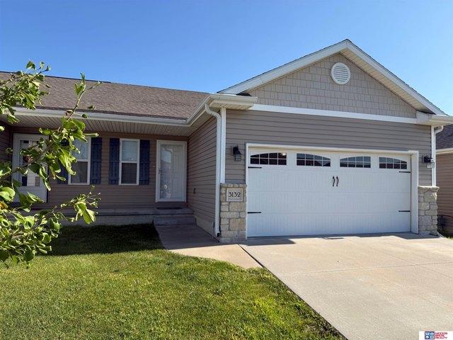 3132 King Ridge Blvd, Lincoln, NE 68504