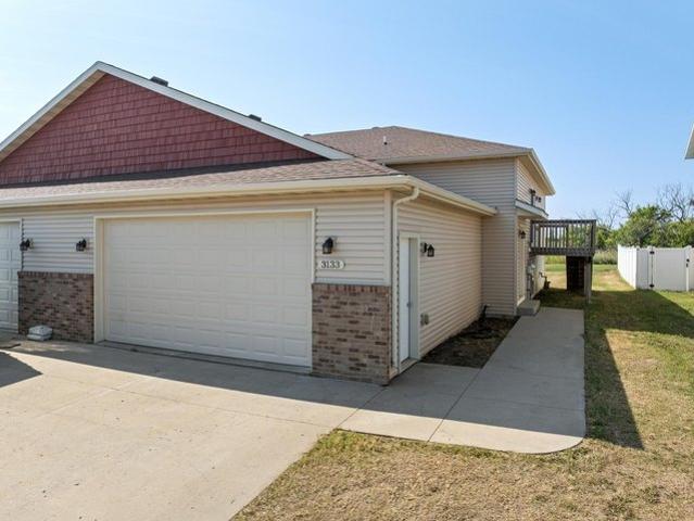 3133 NE 8th St, Minot, ND 58703