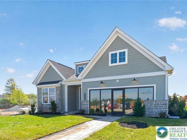 3133 Grantaurthur Ct, Whitehall, PA 18052