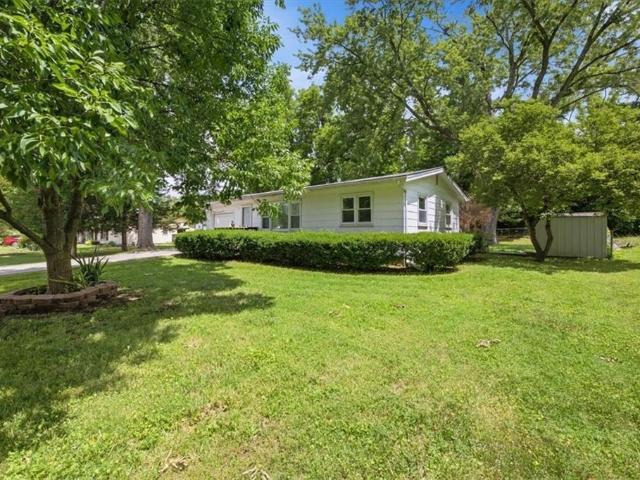 3133 Iowa Street