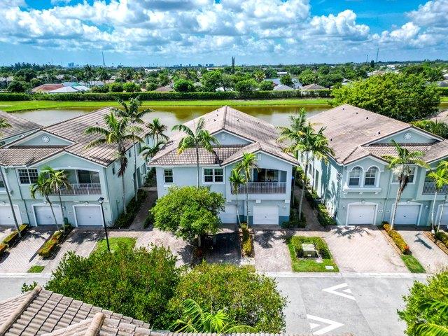 3133 Laurel Ridge Cir, Riviera Beach, FL 33404