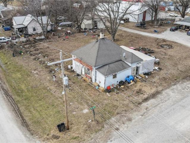 313 3rd St, Altamont, MO 64620 | MLS #2596 | Compass
