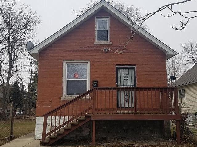 313 153rd Pl, Calumet City, IL 60409