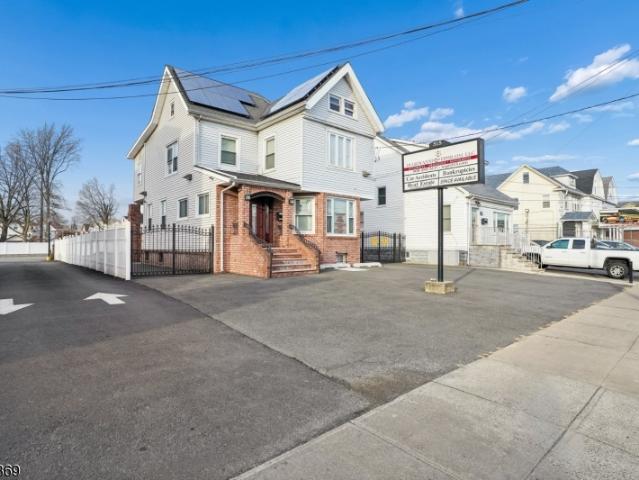313 17 Rahway Ave