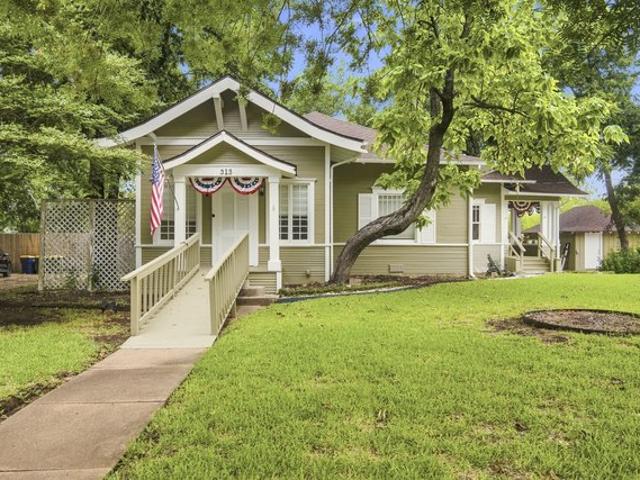 313 Corsicana St, Hillsboro, TX 76645