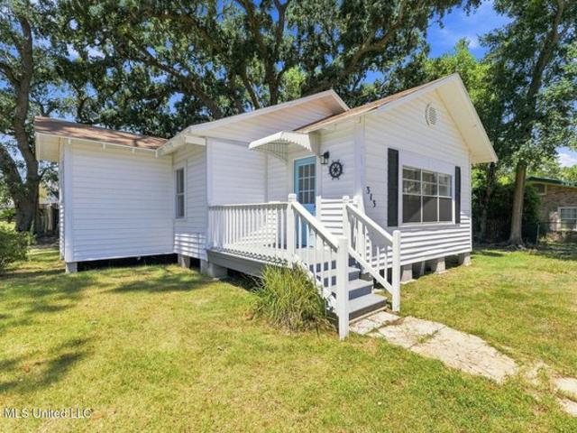 313 Church Ave, Long Beach, MS 39560