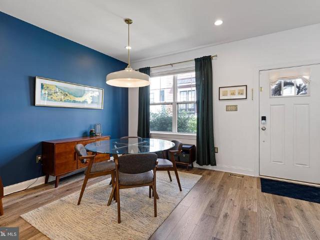 313 Chestnut Street