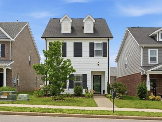 313 Cloverbrook Way, Gallatin, TN 37066