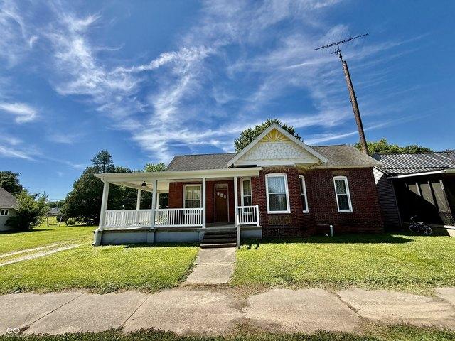 313 Curtis, Cayuga, IN 47928