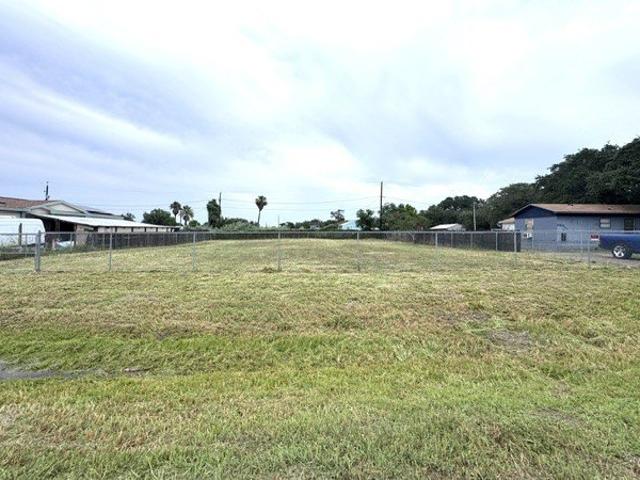 313 and 315 Copano Heights Blvd Lots 49 & 50, Rockport, TX 78382