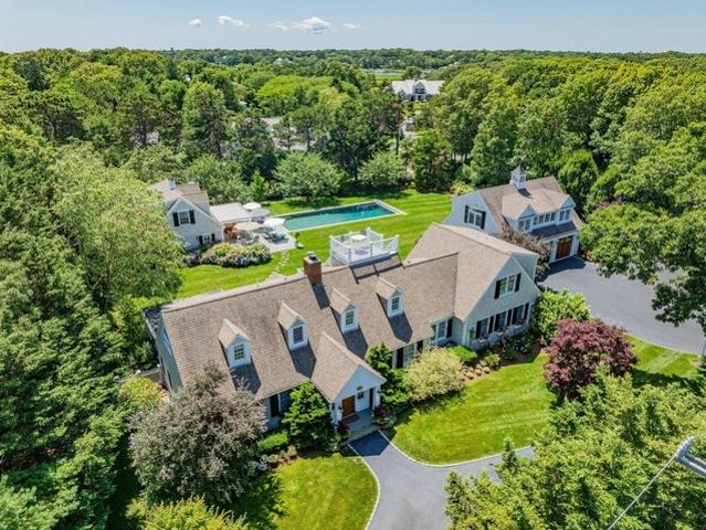 313 Bridge St, Osterville, MA 02655