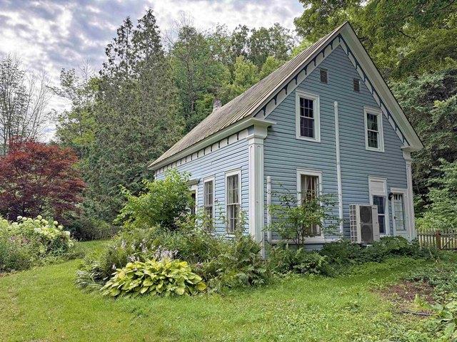 313 Dover Rd, Newfane, VT 05345